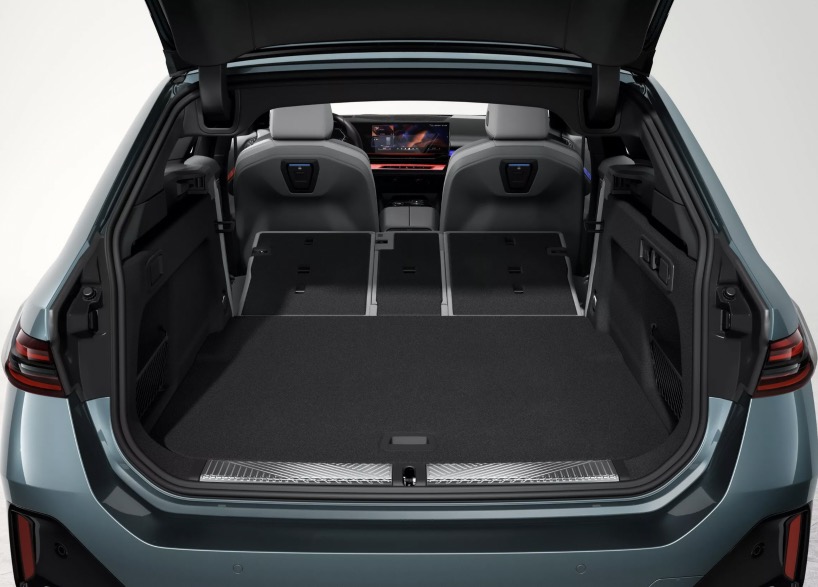 Bagagliaio nuova BMW Serie 5 Touring - Autonext Bagagliaio nuova BMW Serie 5 Touring - Autonext